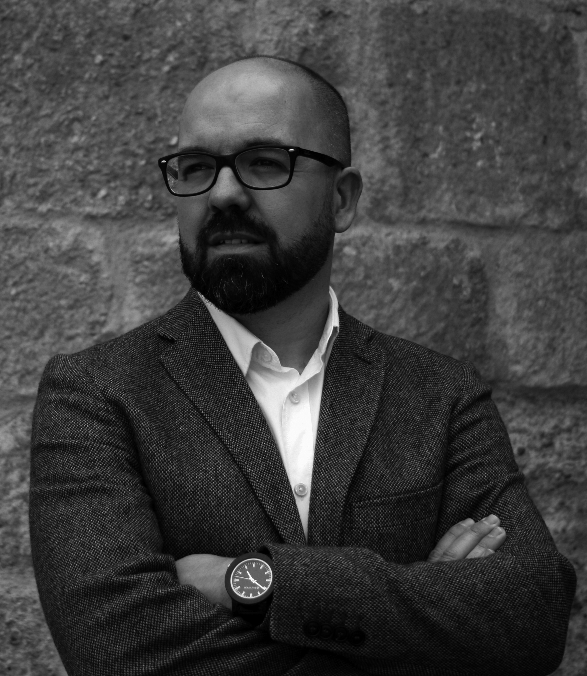 Bio – EL CÓDIGO ROMÁNICO | JOSÉ MARÍA SADIA